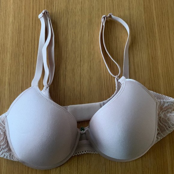 Chantelle | Intimates & Sleepwear | Chantelle C Jolie Memory Foam Bra ...